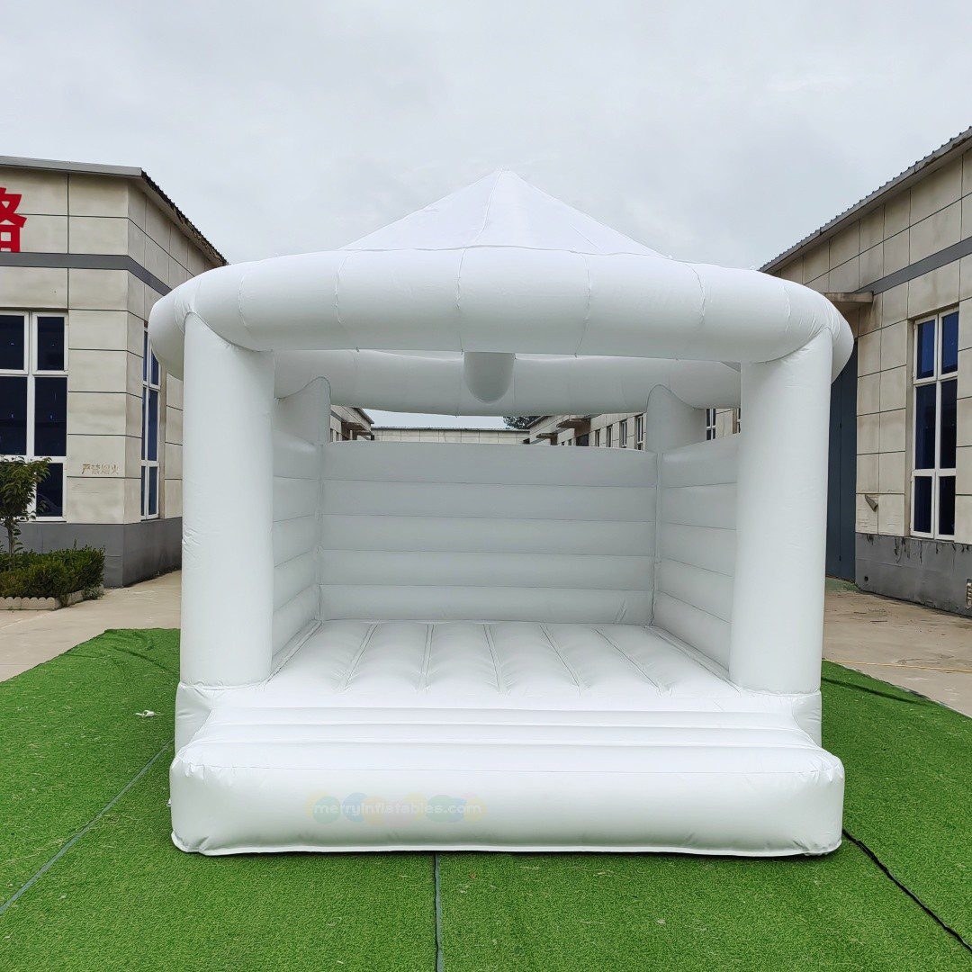 Castillo inflable blanco con carpas para decoración de bodas y eventos ...